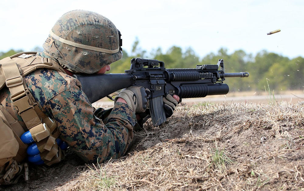 【世界名枪】美国陆军制式枪械----M16A4自动步枪 - 哔哩哔哩