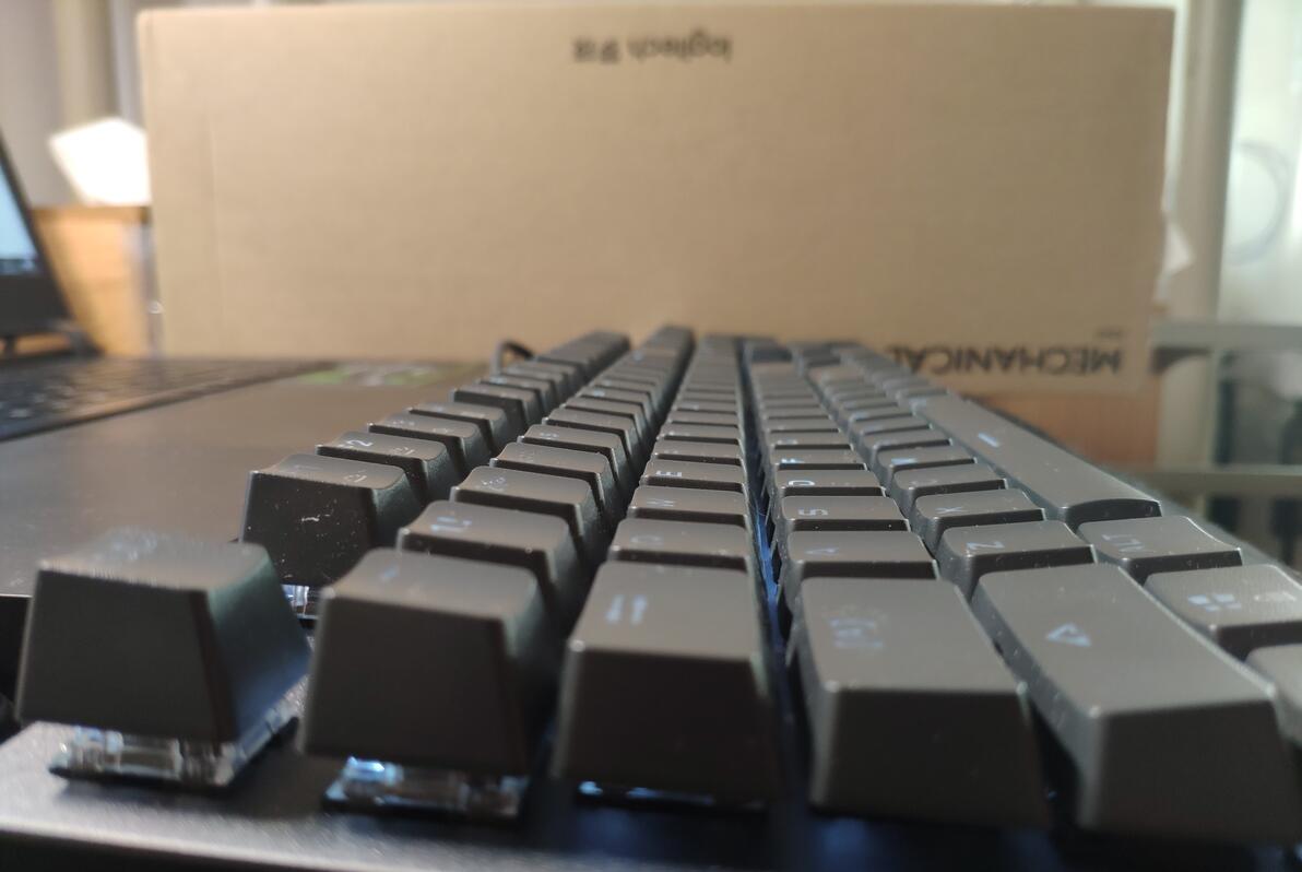 罗技k845机械键盘深度体验：绝佳的入门级机械键盘 - 哔哩哔哩