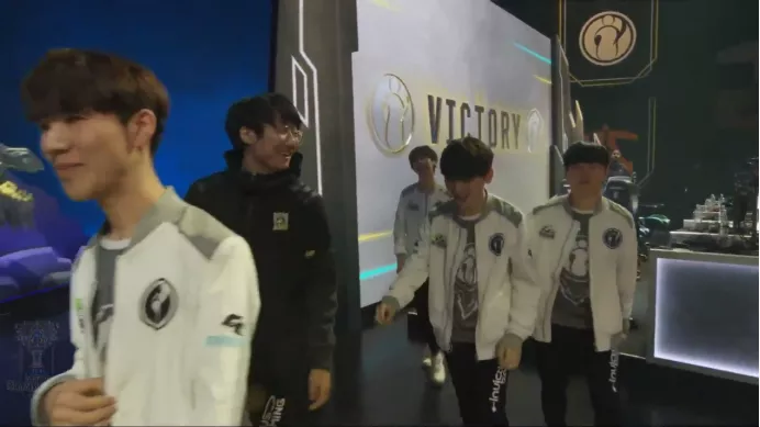 【盘点向】解说席上的LPL①（记得Remember篇） - 哔哩哔哩