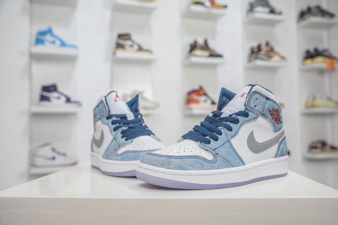 乔丹 Air Jordan 1 Mid French Blue 白蓝水洗麂皮中帮运动鞋 - 哔哩哔哩