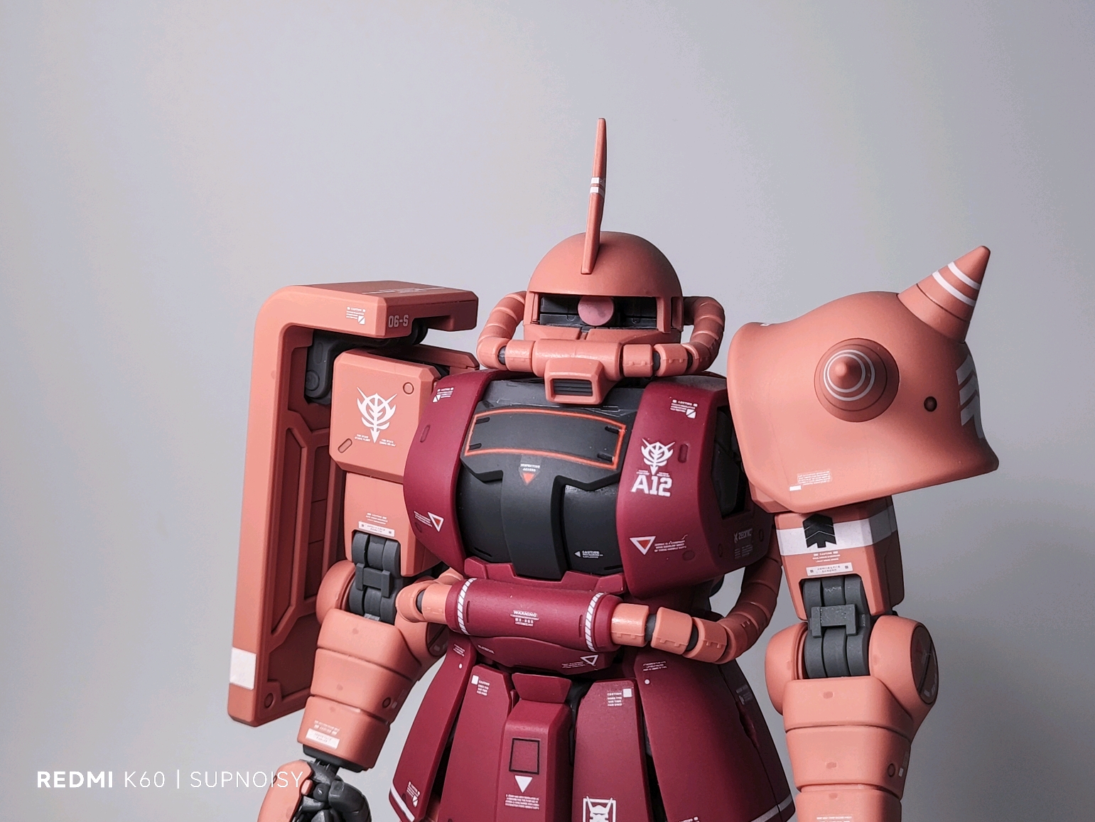 MG MS-06S ZAKUⅡ 夏亚红扎古2.0 - 哔哩哔哩