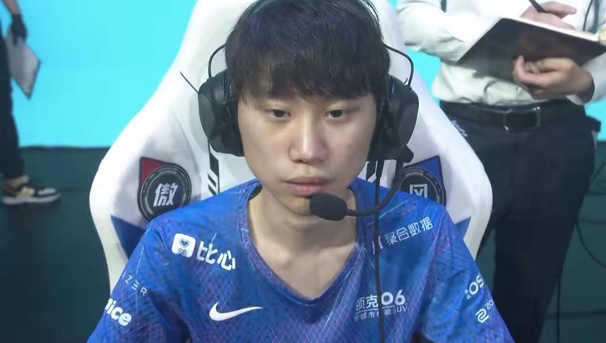 LBL联赛彻底火了！约战三支LCK，Doinb热度拉满，还有解说主持 - 哔哩哔哩