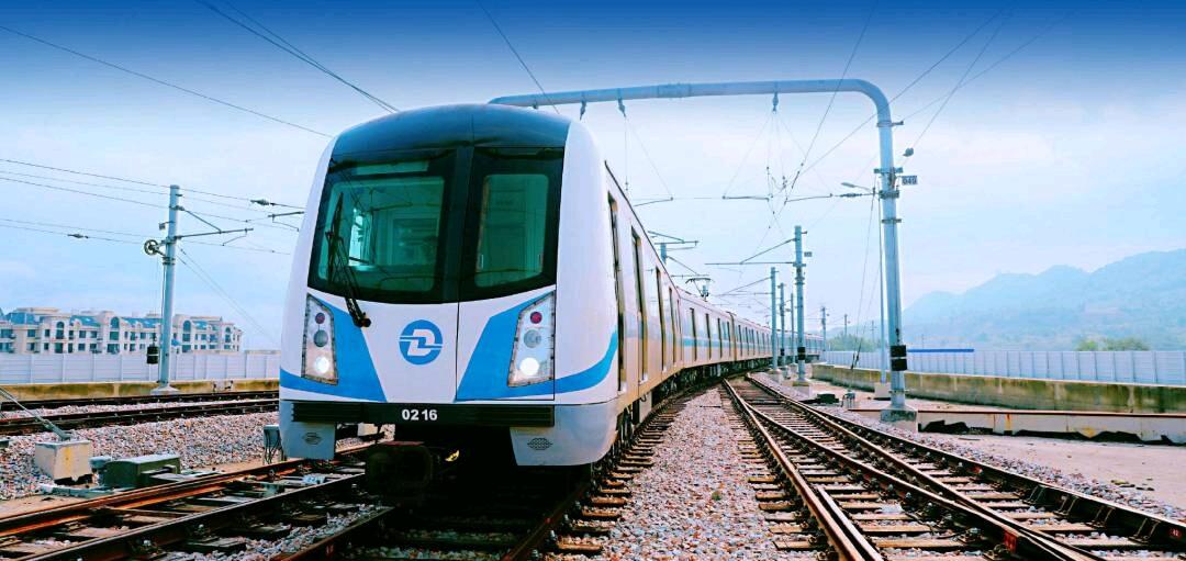 大连地铁列车简介 - 哔哩哔哩