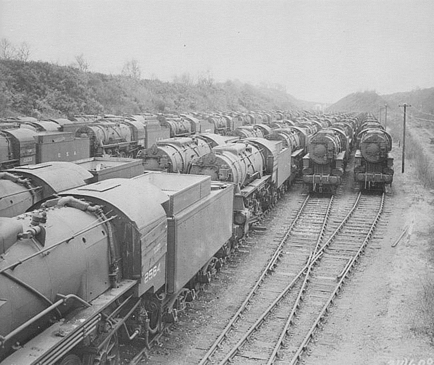 为反法西斯而“战”——美国陆军运输部TC-S160型2-8-0式蒸汽机车 - 哔哩哔哩