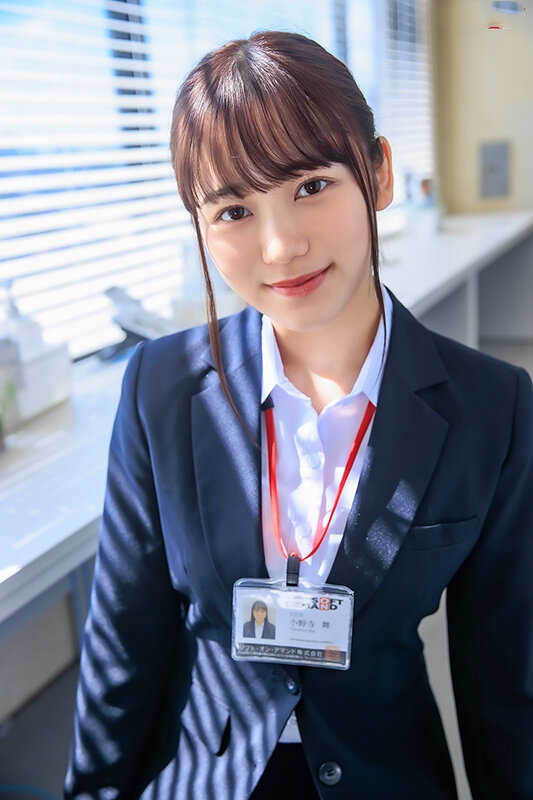 【耶嘿】日本3月新人老师介绍,g等级的保健室老师瞒着学生下海!还有人长得像她? 哔哩哔哩