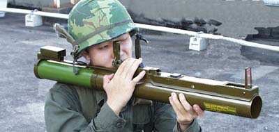 打完就扔，壕无人性——美国M72 LAW单兵火箭筒 [轻武器科普] - 哔哩哔哩