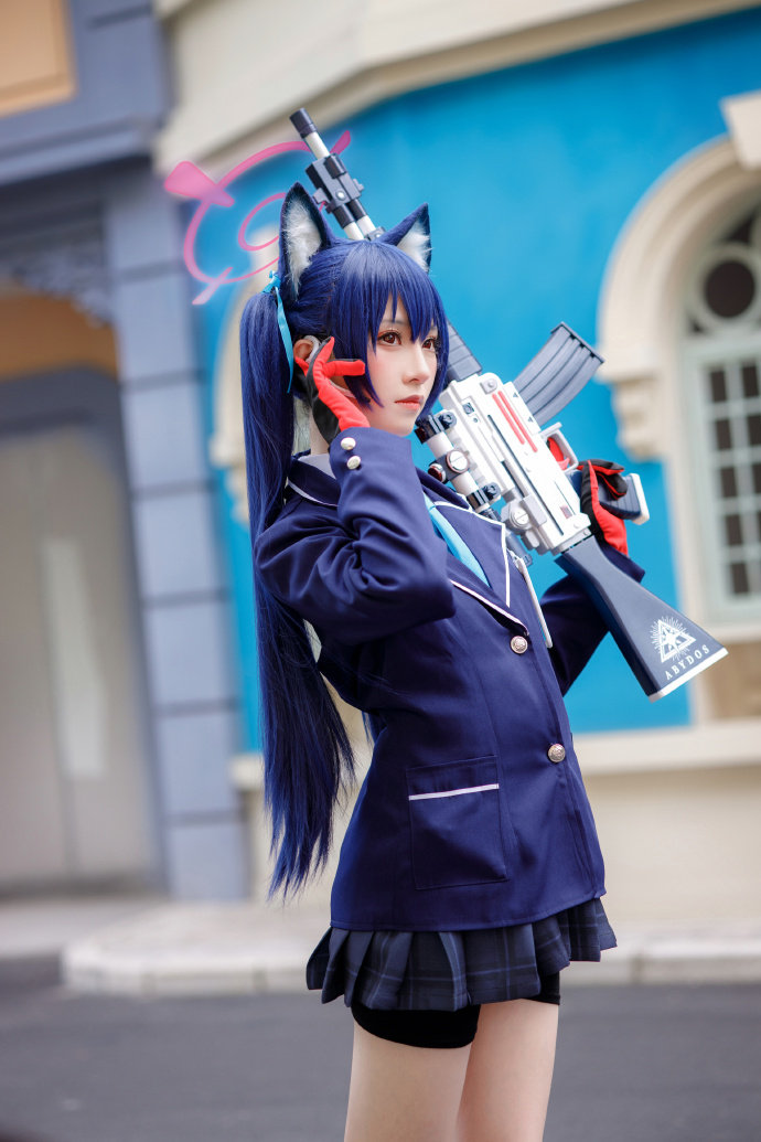 cos：蔚蓝档案黑见芹香Cosplay正片17P-kitaro_绮太郎 - 哔哩哔哩