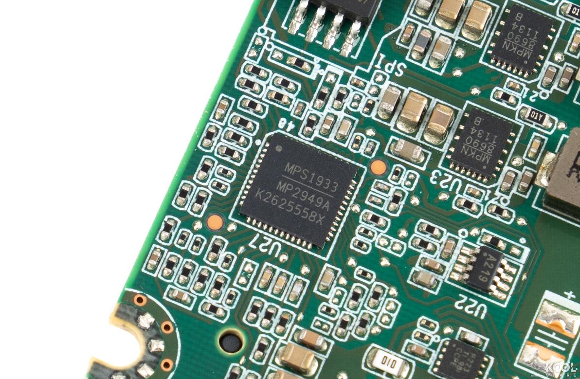 Intel NUC8i5BEHS BEAN CANYON豆子峡谷“青春版”开箱拆解评测 - 哔哩哔哩