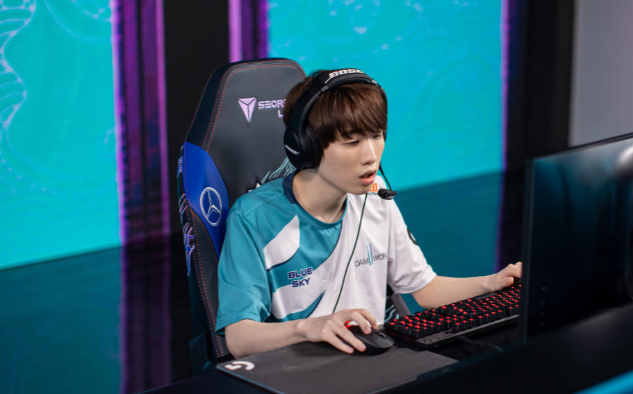 Ghost第一，GALA第二！外媒评选MSI五大ADC - 哔哩哔哩