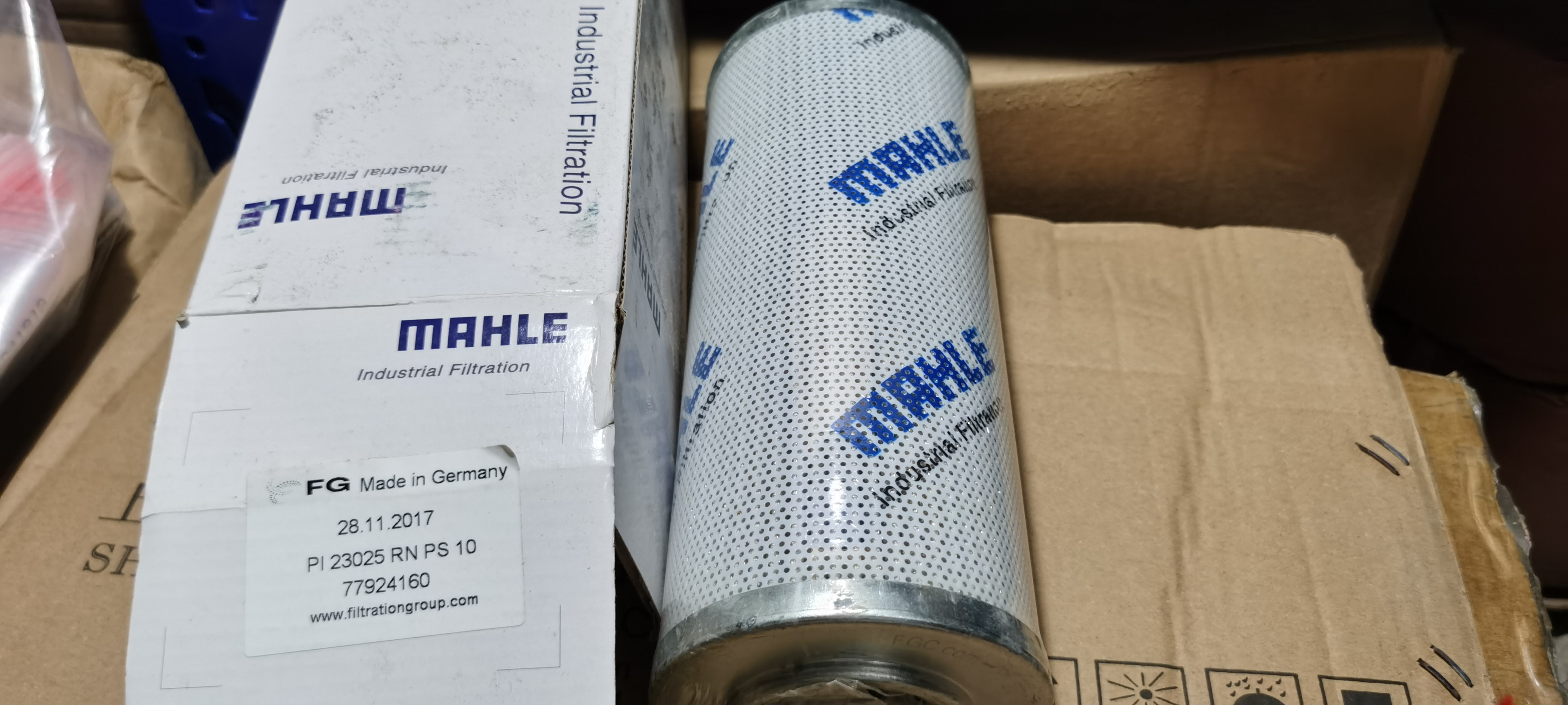 MAHLE滤芯 PI 23025 RN PS 10现货滤芯852 753 DRG 60 77862345 在工业设备中的应用 - 哔哩哔哩
