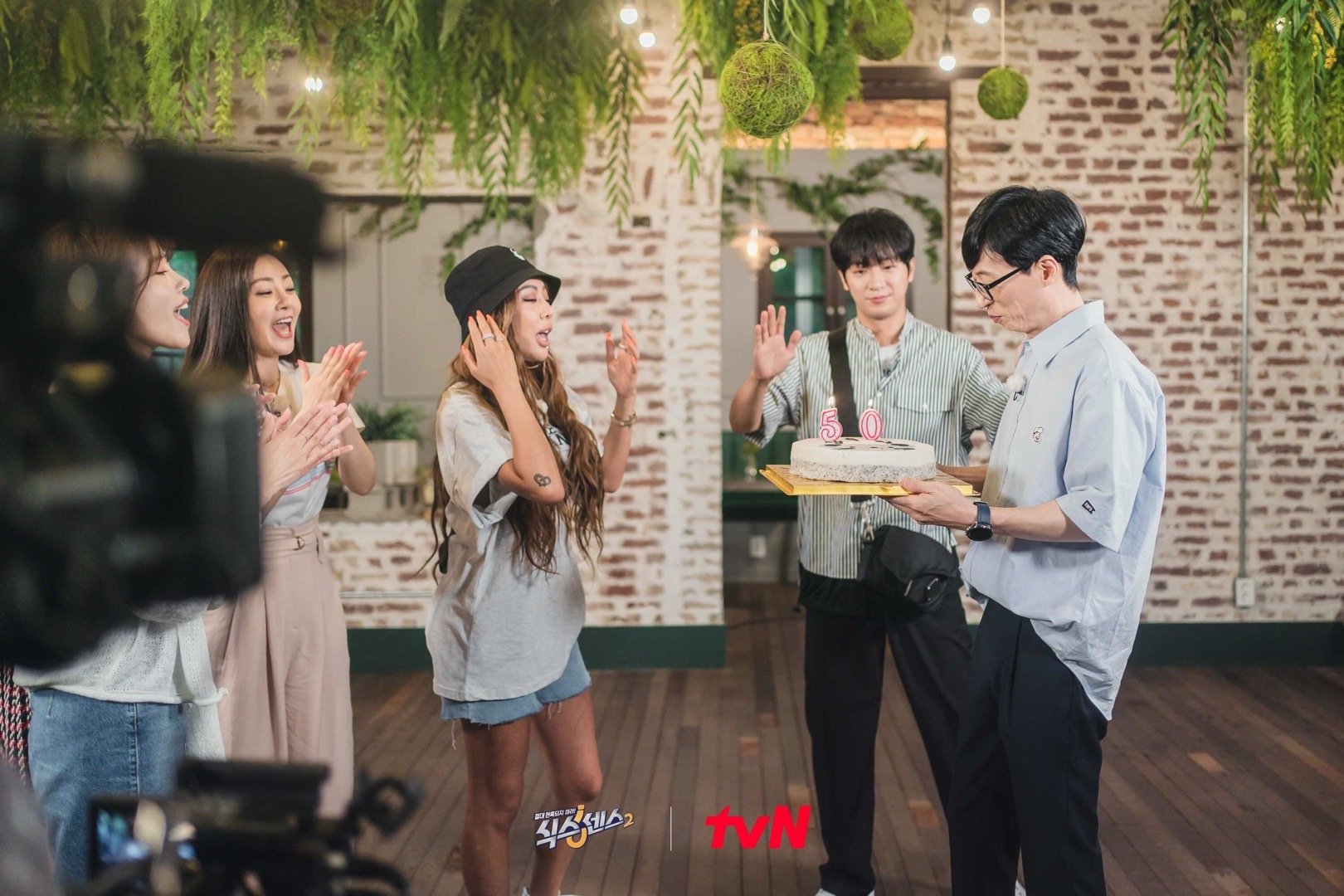 RM成员相关：第六感为刘在石庆生现场图！全昭旻INS更新RM往期图！梁世灿相关！ - 哔哩哔哩