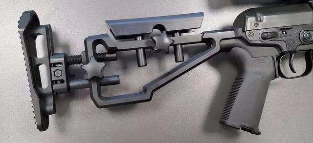 原版与魔改SVD对比，中国魔改85狙外形更夸张！ - 哔哩哔哩