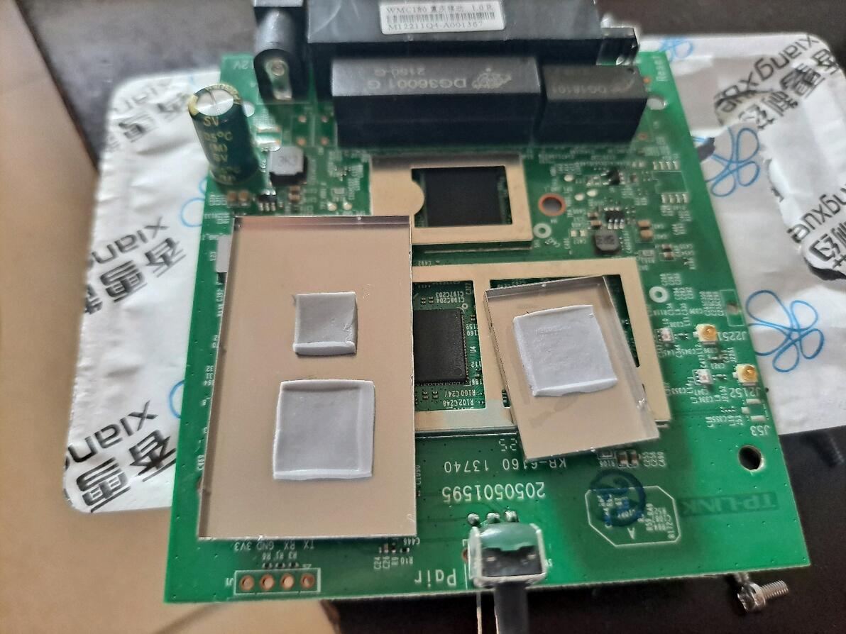 TP-LINK普联WMC180移动定制版拆解简评 - 哔哩哔哩