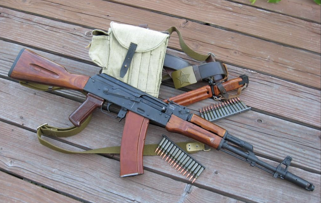 苏联/俄罗斯AK-74突击步枪 - 哔哩哔哩