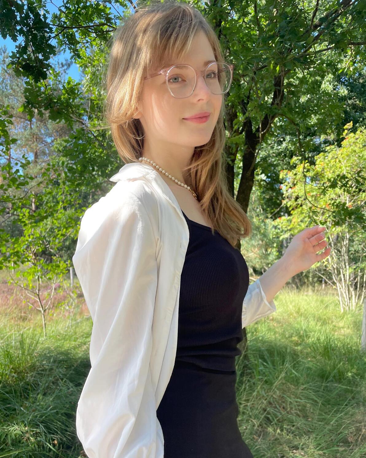 《生化危机4重制版》艾什莉脸膜Ella的日常—Ella Freya Instagram【生化危机4重制版】 - 哔哩哔哩