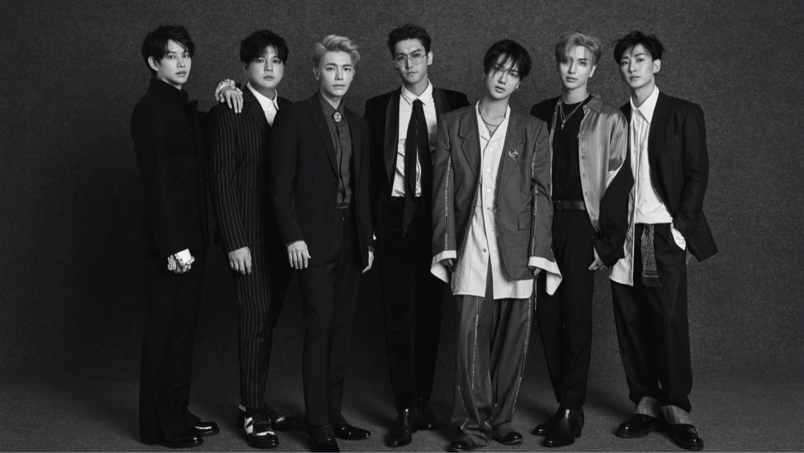 【Suju】Black Suit 罗马音歌词 - 哔哩哔哩