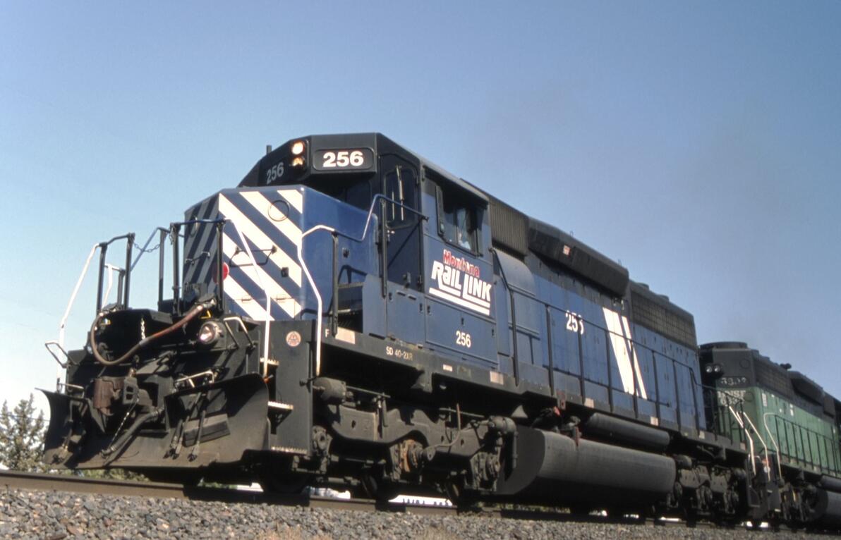 易安迪公司永远的经典——SD40系列内燃机车 - 哔哩哔哩