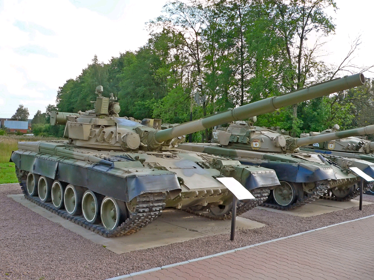 苏联T-80B主战坦克(Mod.1978/1982) - 哔哩哔哩