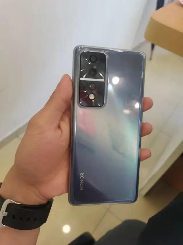 骁龙8+芯片、IMX800传感器，12GB+512GB跌至2719元 - 哔哩哔哩