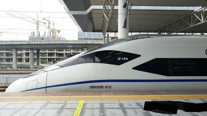 （转载）“地铁”也能“疯”，“海豚”也有“妈”----CRH380D车型简析 - 哔哩哔哩
