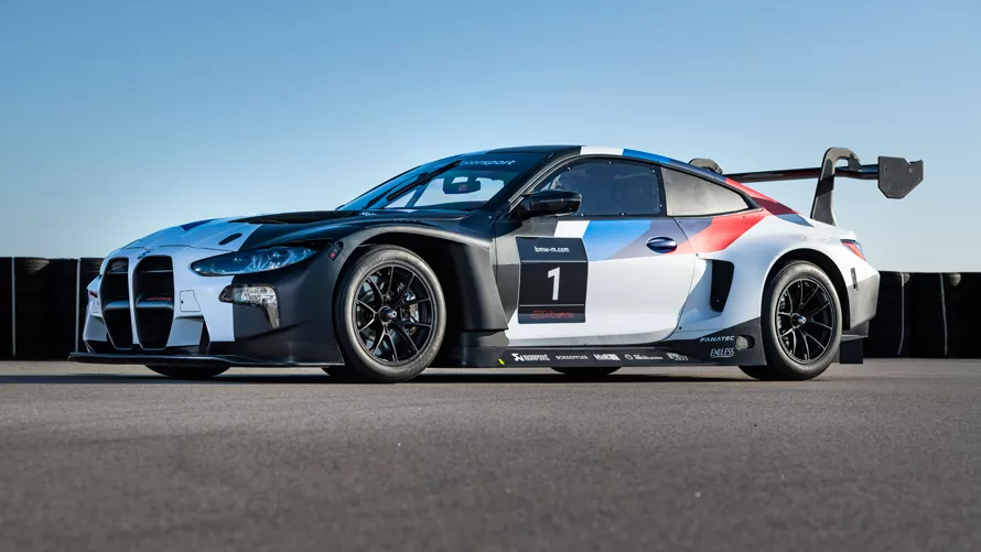 M4 GT3：长度超5米，还有590马力！这车方向盘还能拆下来用？ - 哔哩哔哩