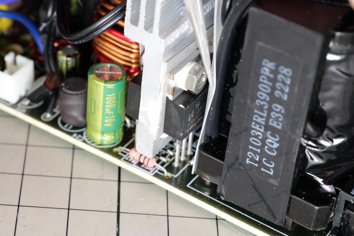 倒是还没接地府，超便宜的750W金牌全模组电源大水牛GPN850拆解评测 - 哔哩哔哩