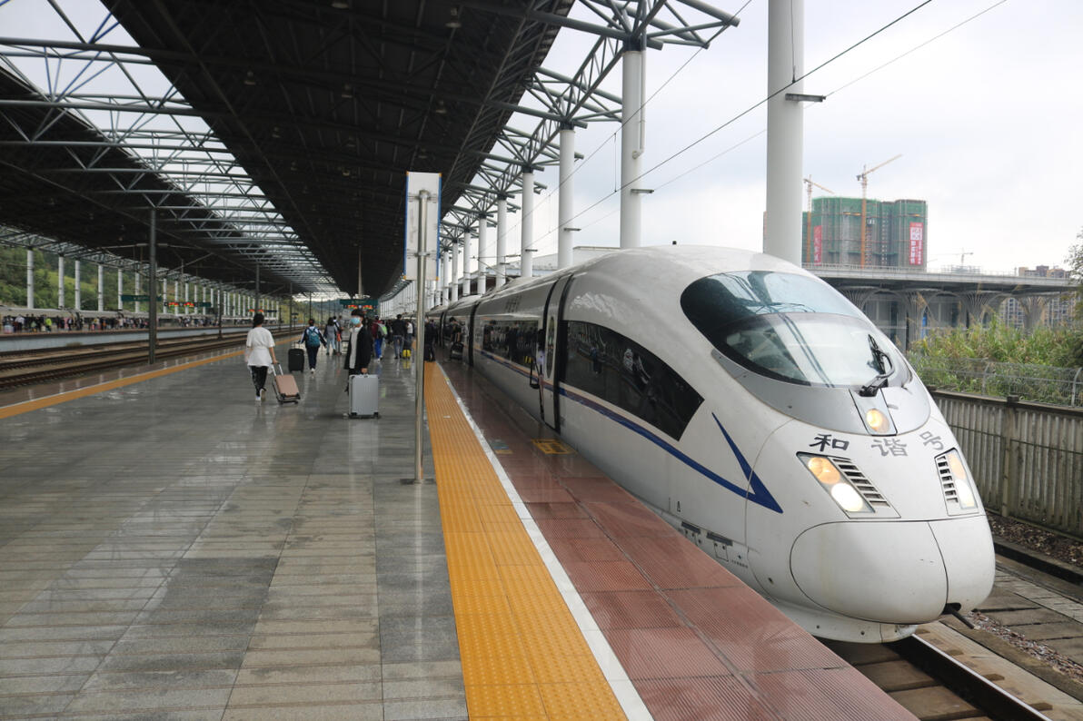 细讲CRH3C型动车组 - 哔哩哔哩