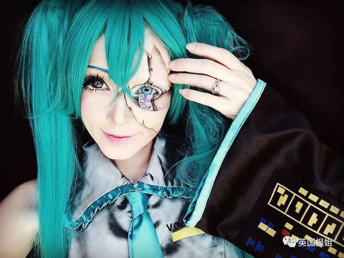 惊艳全网的轮椅coser，这个小姐姐化妆也太好看了！ - 哔哩哔哩