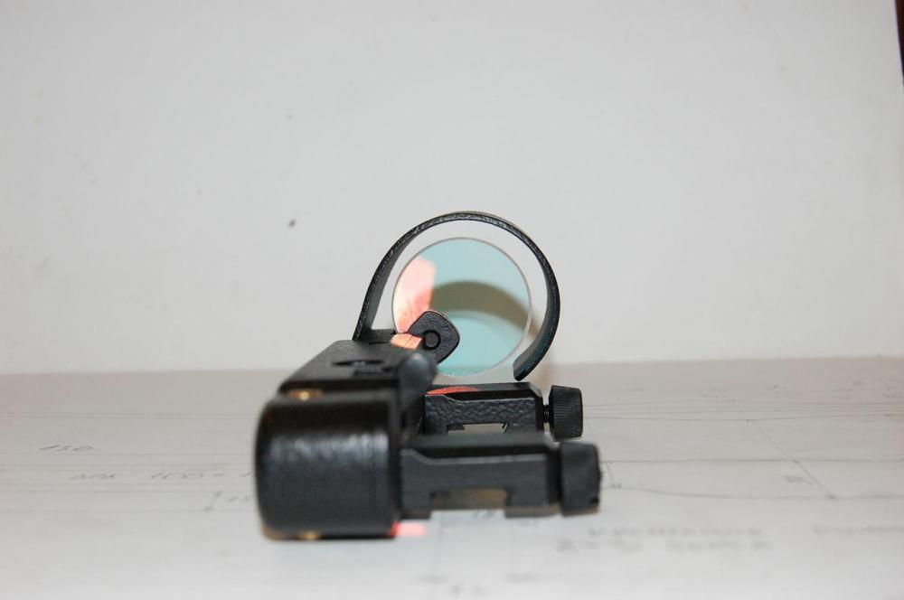 逃离塔科夫配件科普第三期:OKP-7 反射式红点镜， - 哔哩哔哩