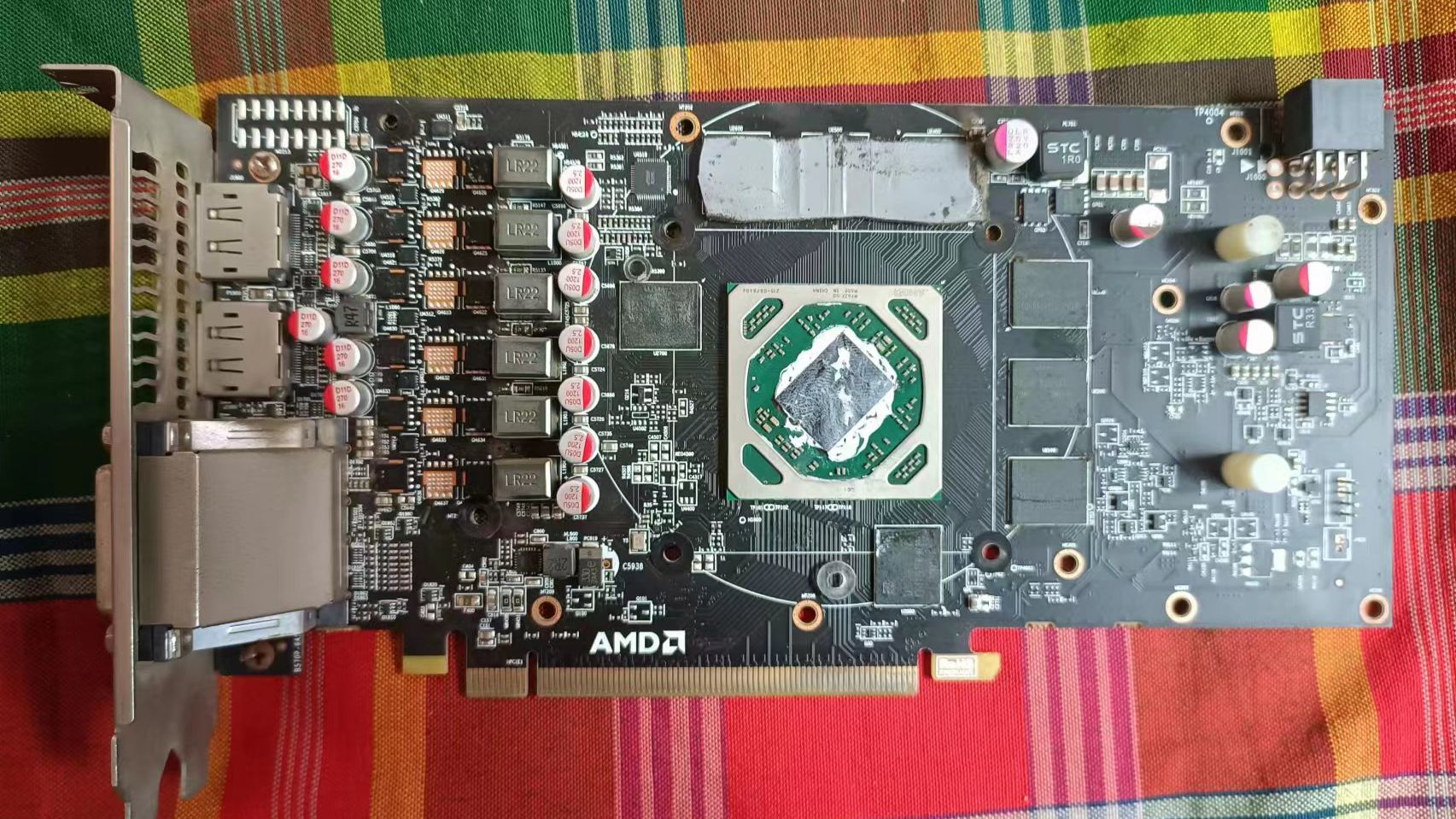 在2022年RX580还能用吗？还能打什么游戏？ - 哔哩哔哩