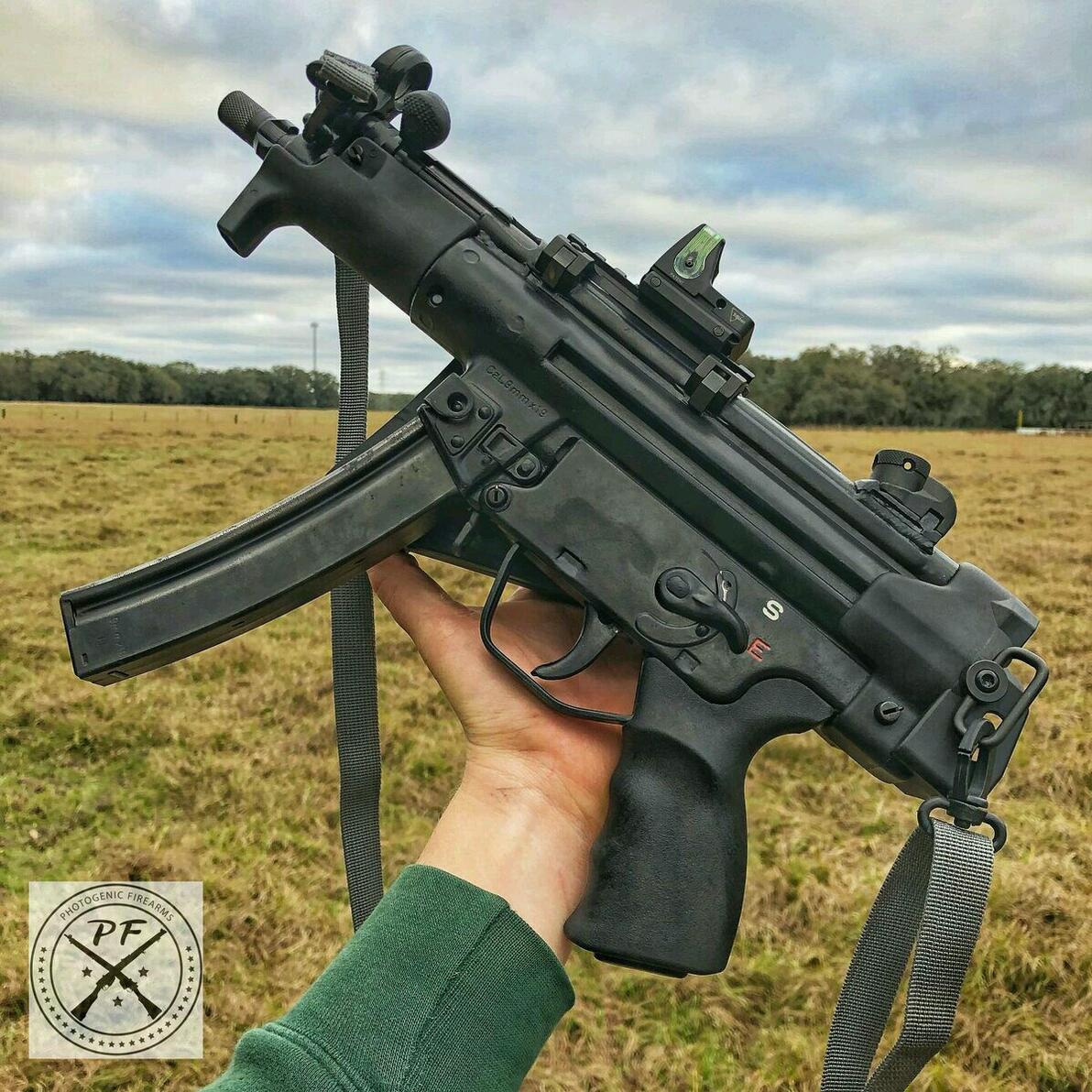 轻武器科普之H&K MP5K冲锋枪 - 哔哩哔哩
