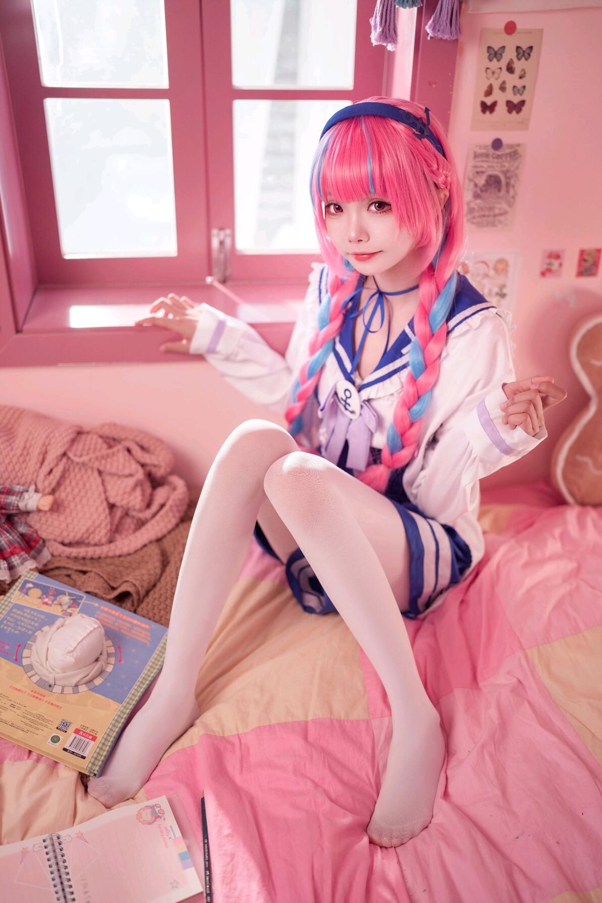 Cos丨艾西Aiwest - 湊阿库娅 私服 - 哔哩哔哩