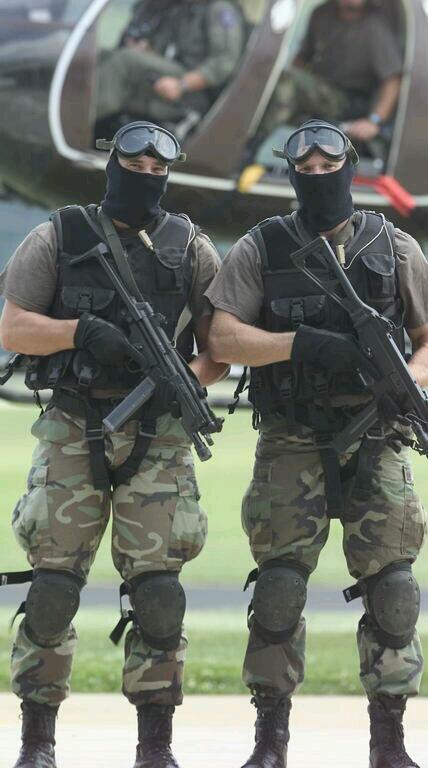 轻武器科普之H&K MP5/10/40冲锋枪 - 哔哩哔哩