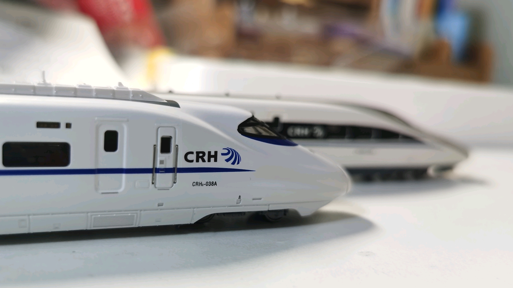 【火车模型】KUNTER CRH2A模型开箱测评 - 哔哩哔哩