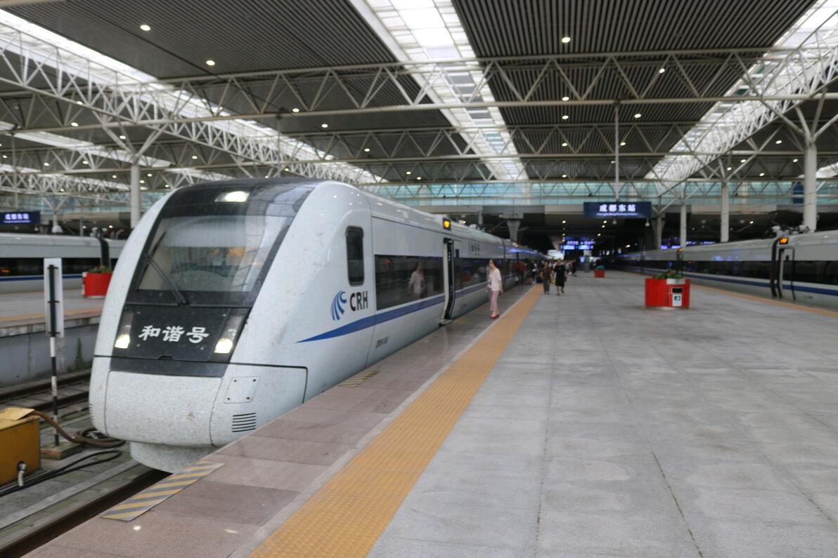 CRH1A型动车组与CRH1B型动车组乘坐体验 - 哔哩哔哩