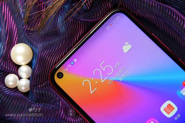 千元内硬件直出4800万像素AI三摄手机，999元荣耀Play3诚意之作 - 哔哩哔哩