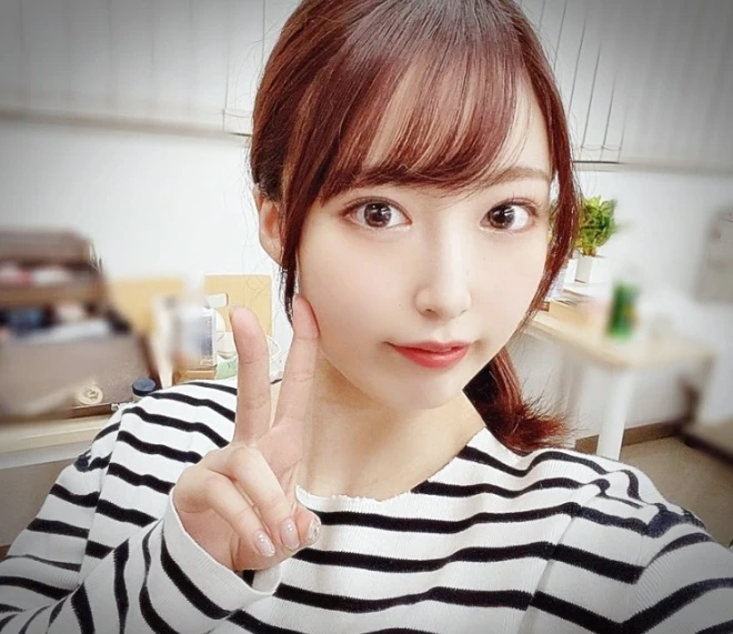 每天分享一个美女——潮美舞 - 哔哩哔哩