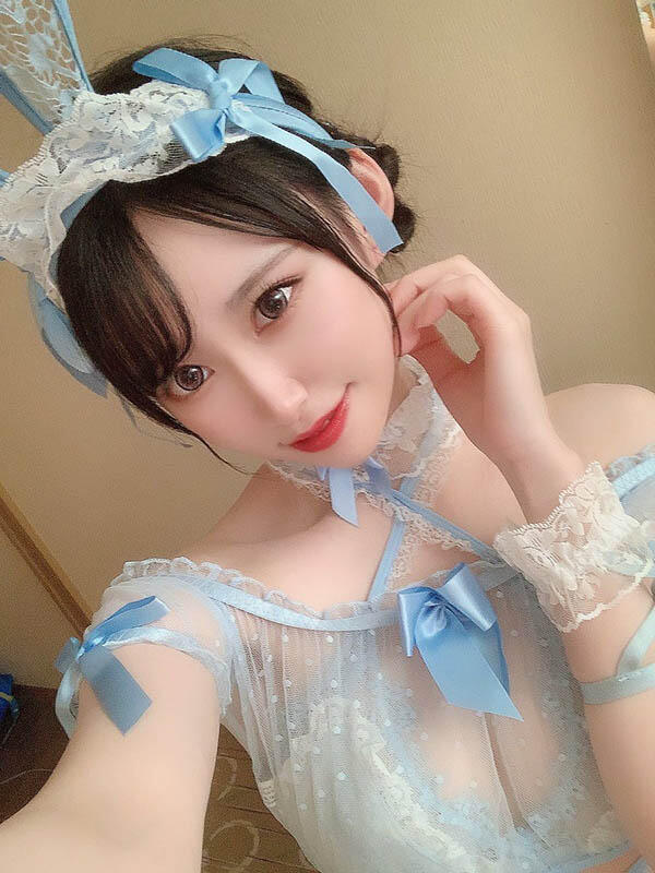 【耶嘿】日本4月新人老师介绍,天气小姐身材太好天天遮住地图,j罩盃6s新人登场! 哔哩哔哩