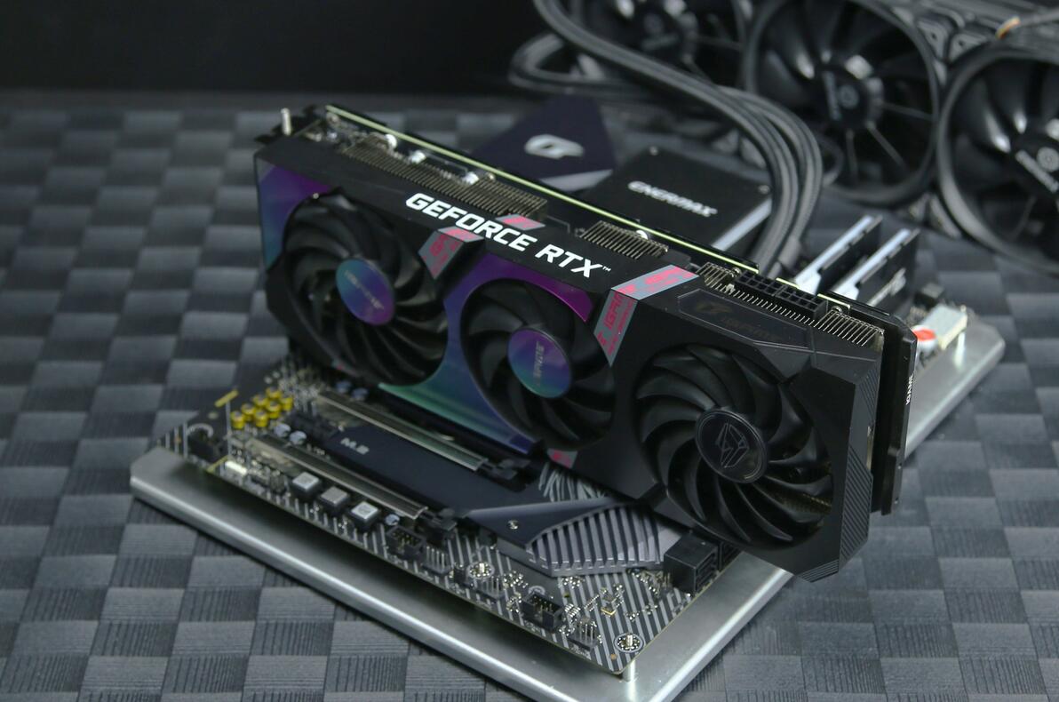 七彩虹3070显卡评测：比同价位2070S提升多少 - 哔哩哔哩