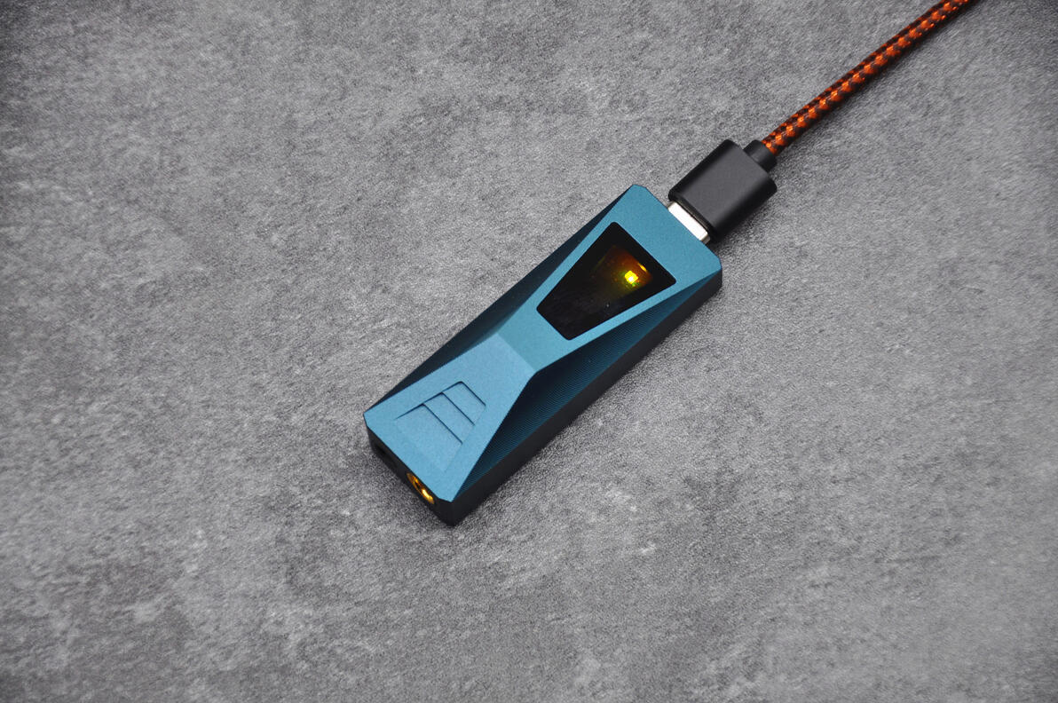 升级手机！耳机音质达音科DTC500Type-C/lightning转3.5耳放评测 - 哔哩哔哩