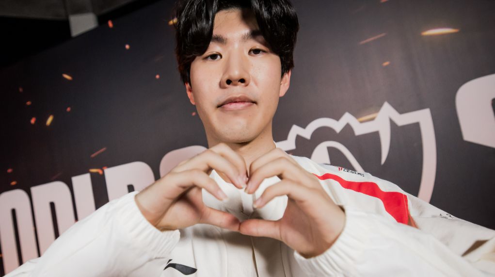 小虎接连遭单杀，WBG翻盘MAD，G2致敬Theshy剑魔 - 哔哩哔哩