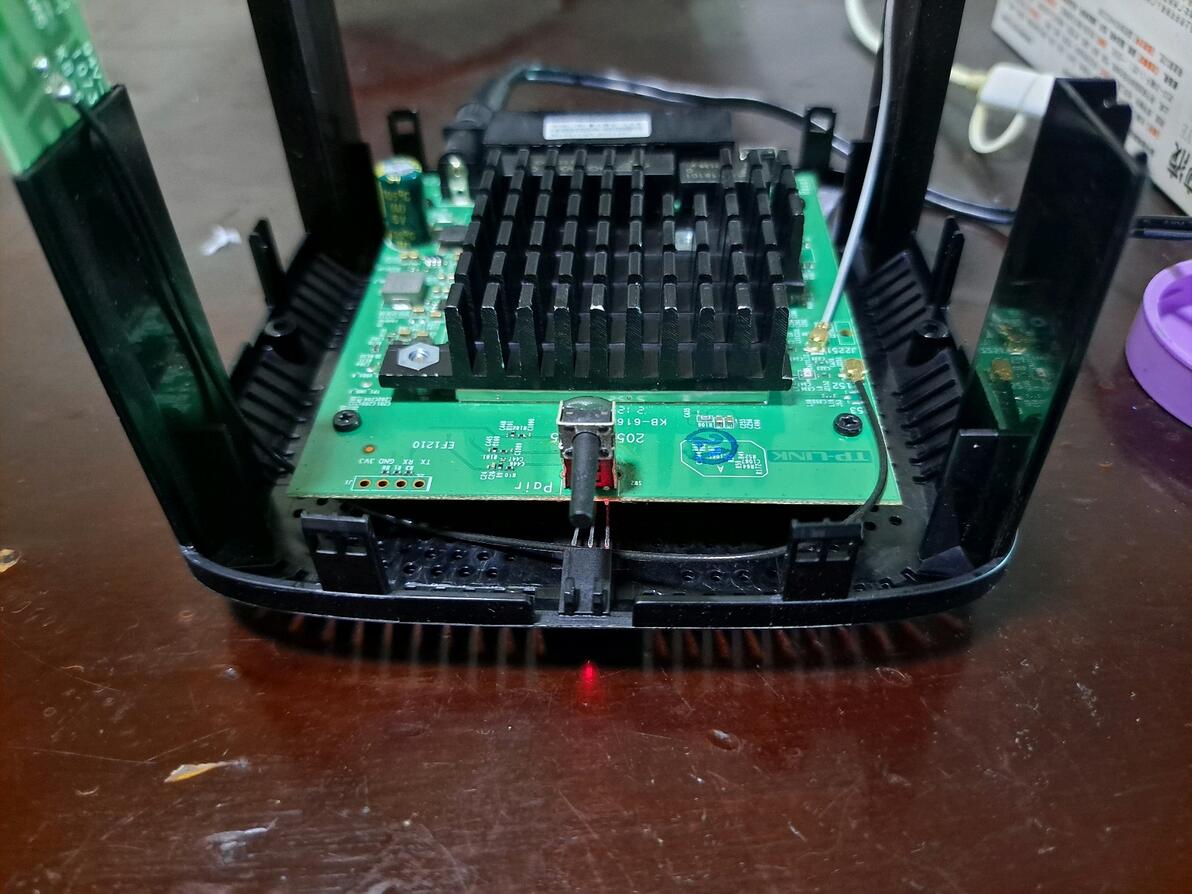 TP-LINK普联WMC180移动定制版拆解简评 - 哔哩哔哩