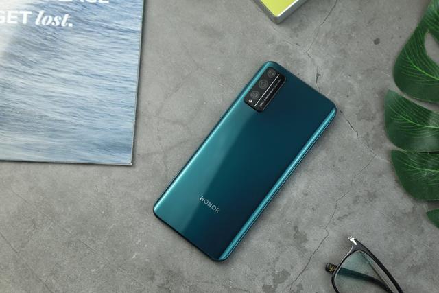 95后年轻人新选择，荣耀Play4T Pro上手体验 - 哔哩哔哩