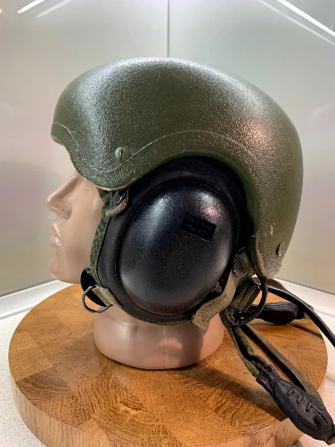 军事科普丨这个表情“委屈巴巴”的头盔原型竟然是它？ - 哔哩哔哩