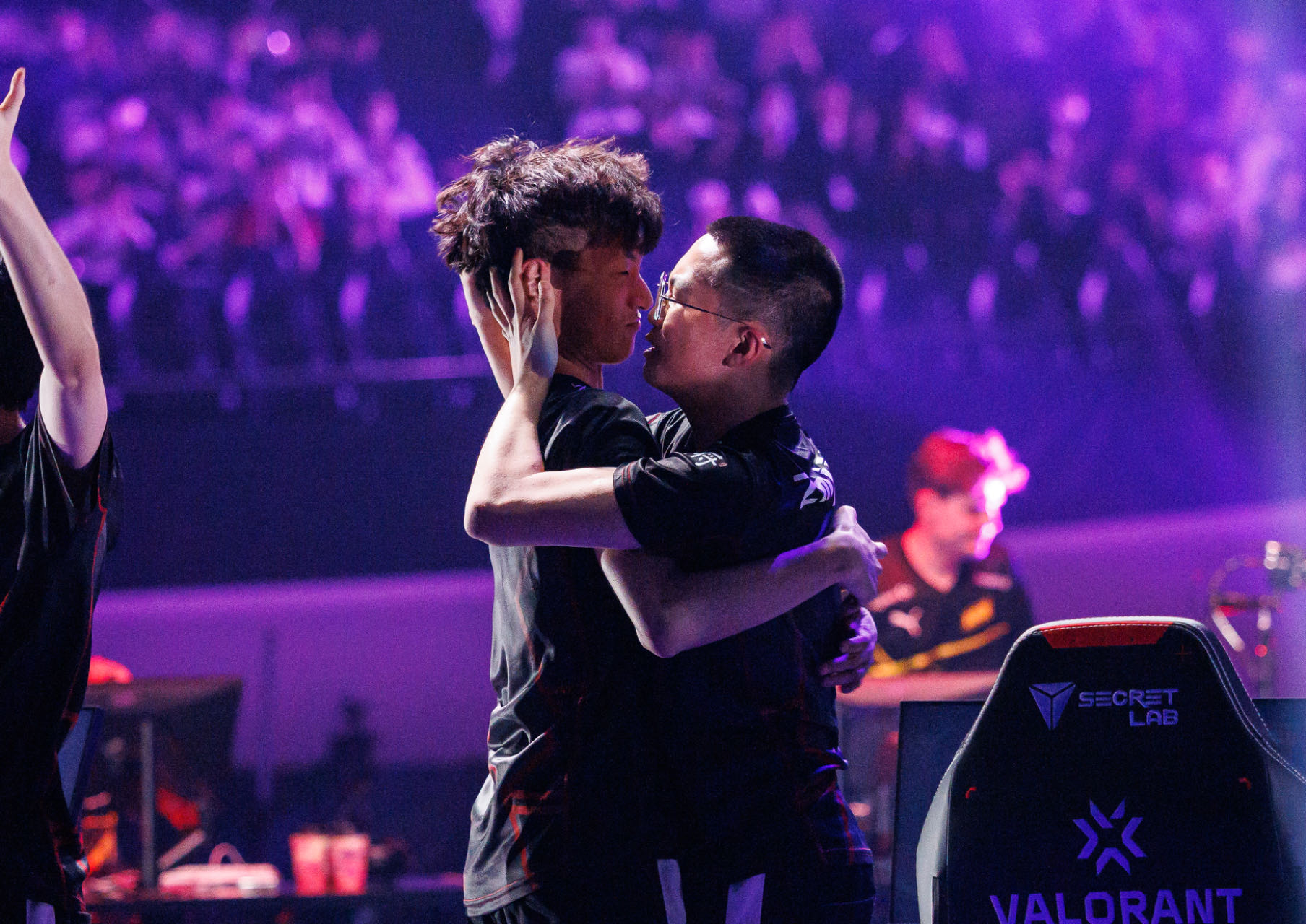 EDG.nobody：“哪怕有一天有成绩了，也不要忘记当年的自己” - 哔哩哔哩