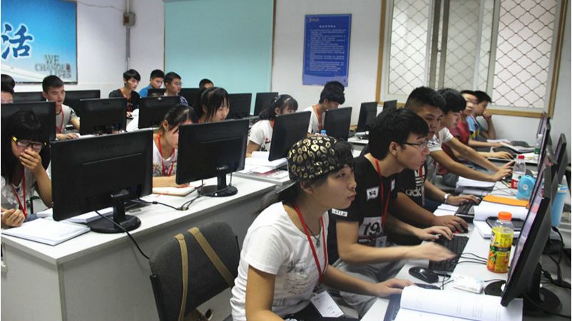 云南昆明北大青鸟计算机学校python培训学员心得:坚持学习才会持续进步 哔哩哔哩