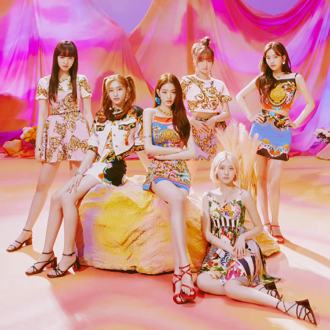 IVE继音乐节目14冠王后，登上日本Oricon排行榜榜首！ - 哔哩哔哩