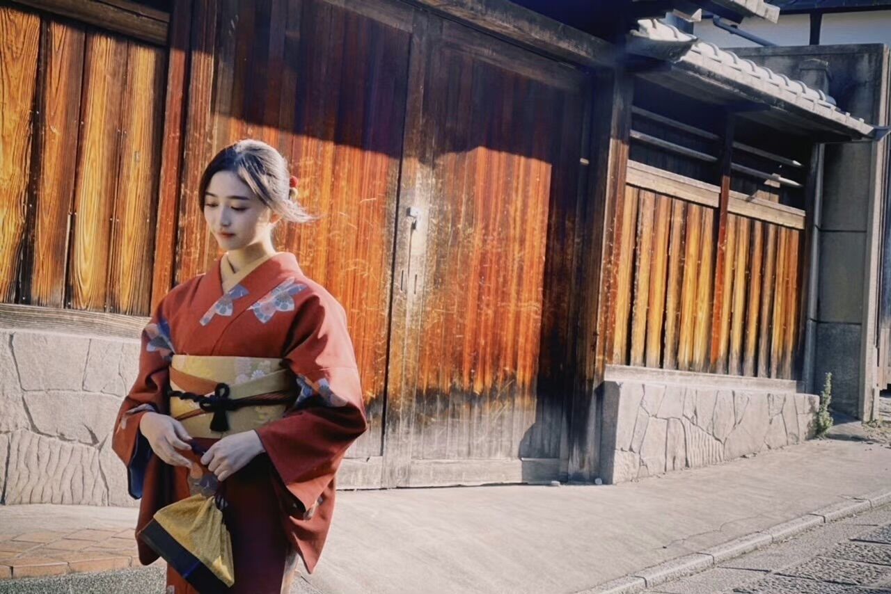 TRIANGLE magazine 01 井上和part 翻译 - 哔哩哔哩