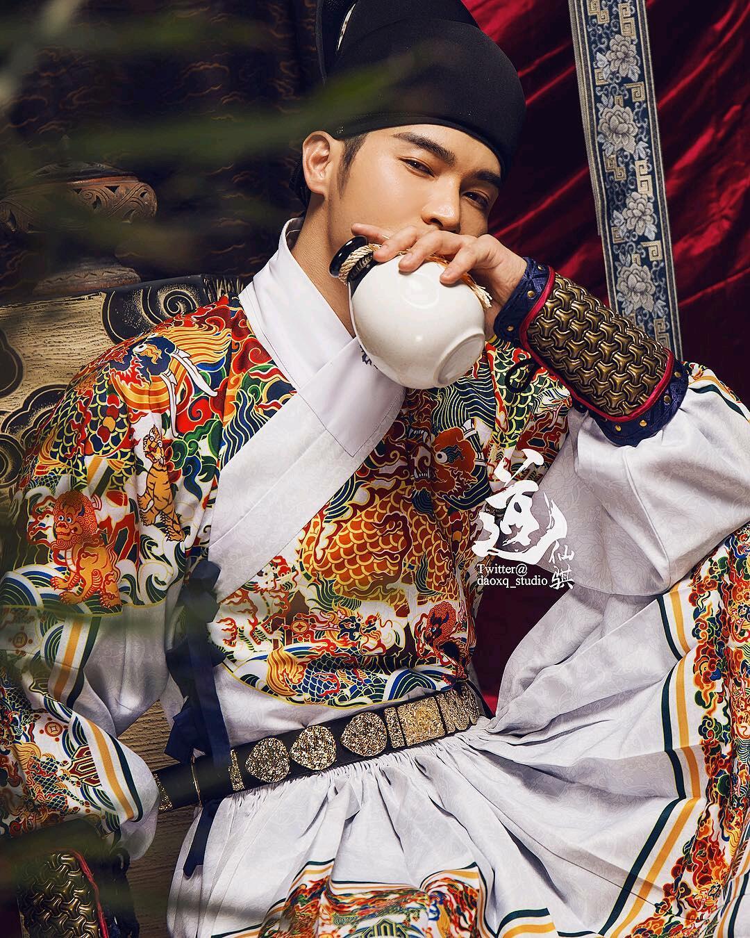 充满荷尔蒙的“道仙骐”创意男性主题摄影ins:daoxianqi - 哔哩哔哩