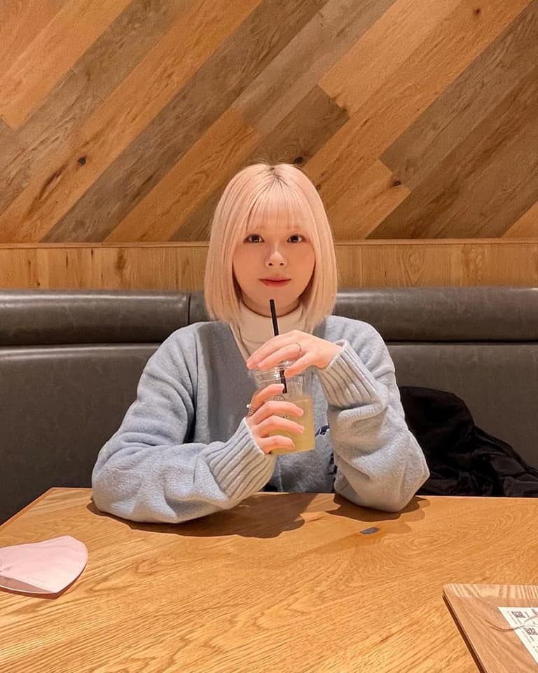 230122 : IG #RIKU - 哔哩哔哩